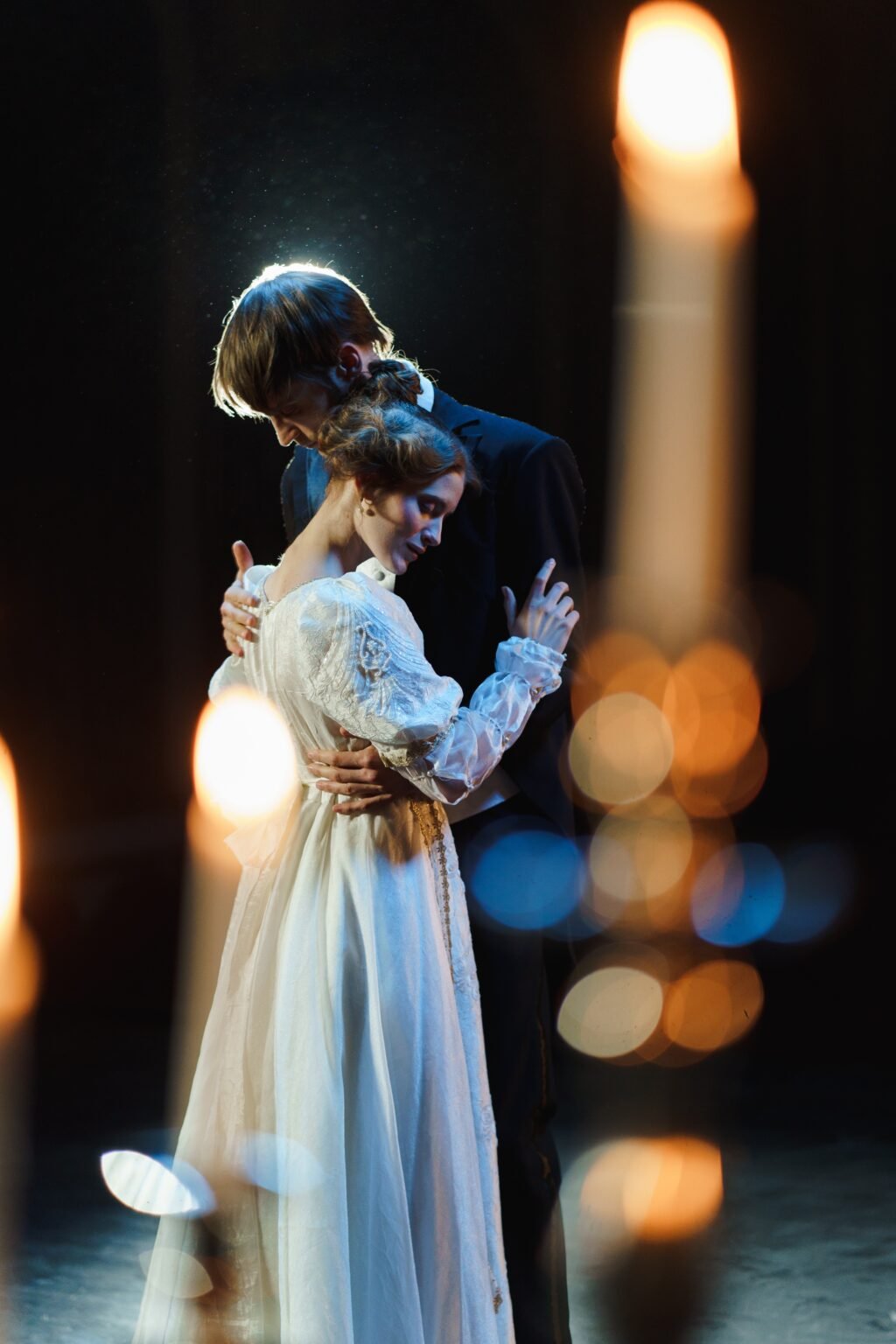 What Makes Older Women Attracted To Younger Men Lovelifeinsights